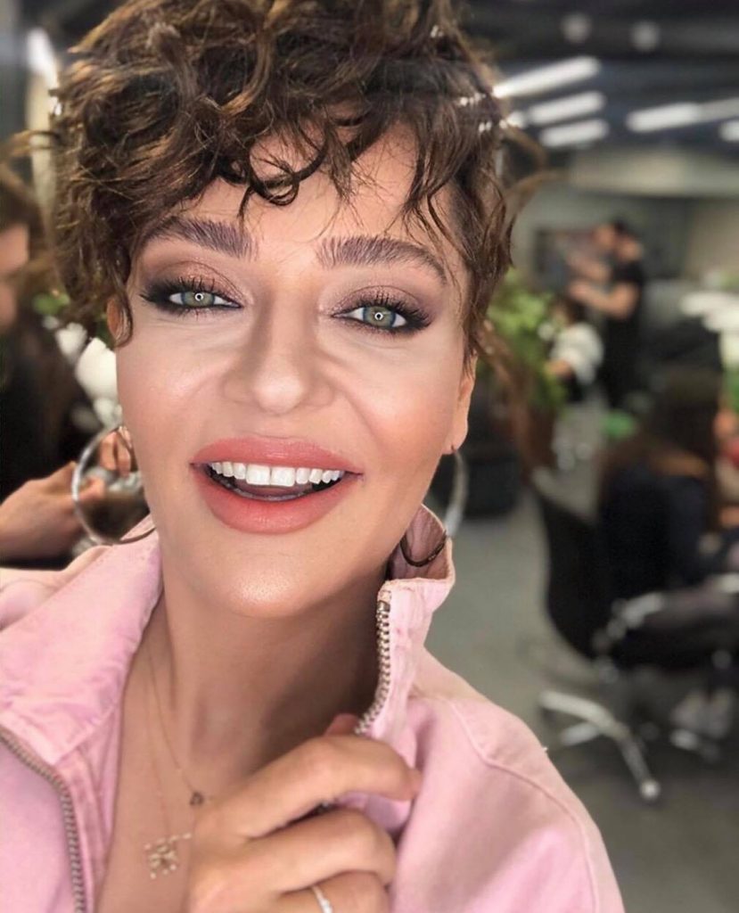 How is the Life of Dirilis Ertugral Cast Off-Screen? | SocioOn